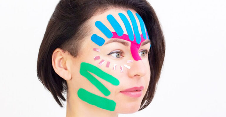 Il Kinesio taping estetico: togliere le rughe con il nastro colorato - CSTM